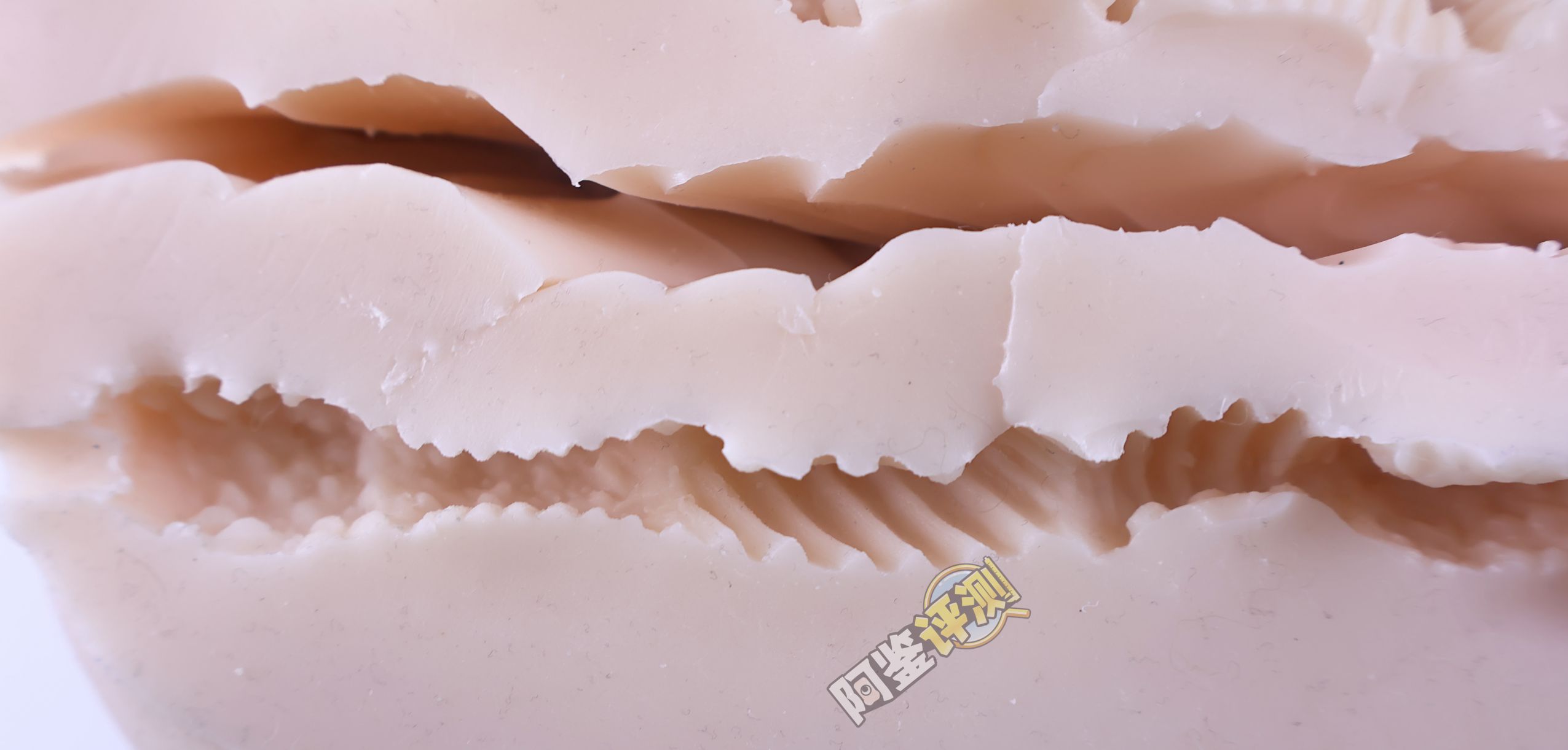 MACCOS——“纯洁之体”评测！少见的带腿小臀模，多种多样的视觉角度 – 阿鉴评测